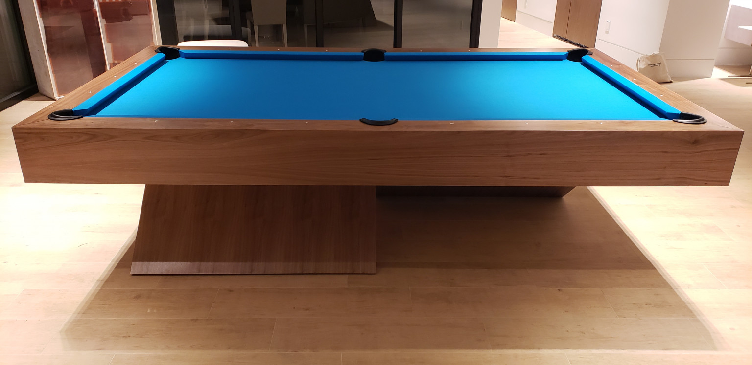 Model Modern White oak POOL TABLE