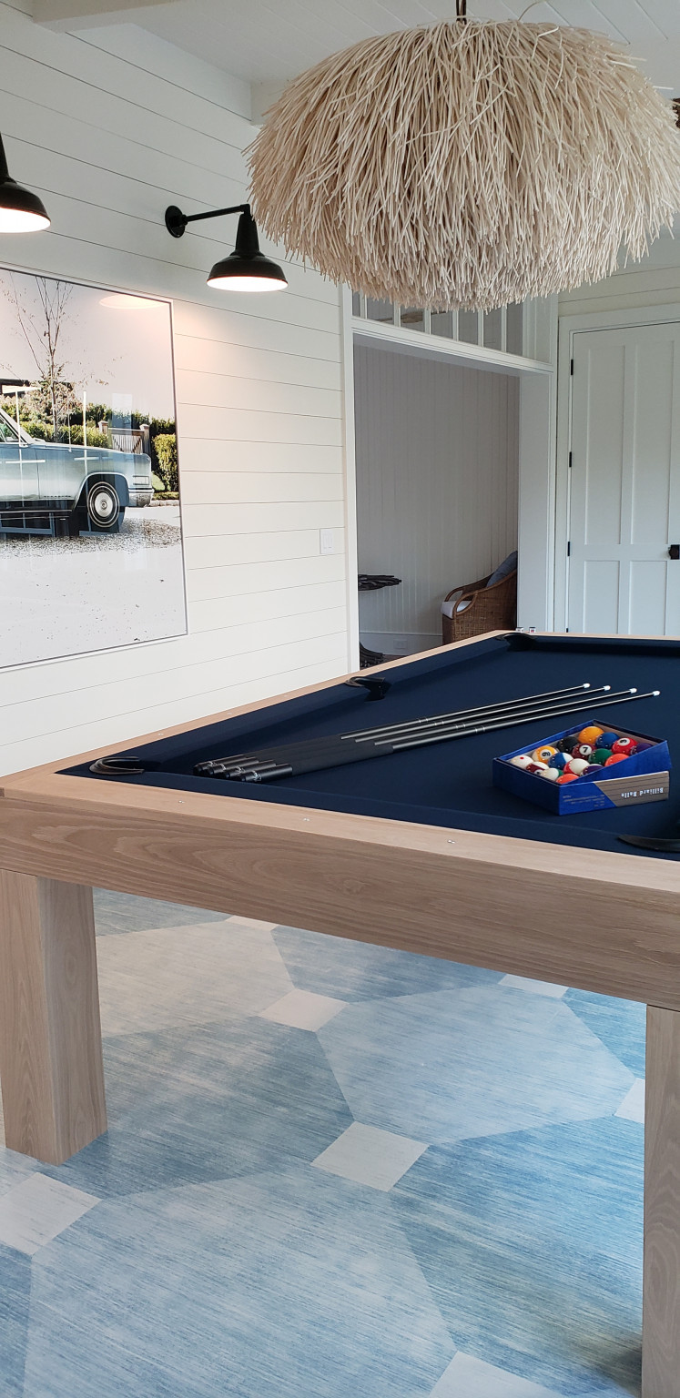 Model Modern White oak POOL TABLE